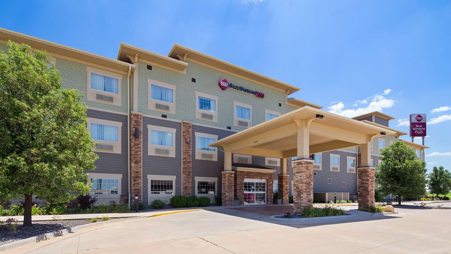 Best Western Plus Butterfield Inn Hays, KS - See Discounts