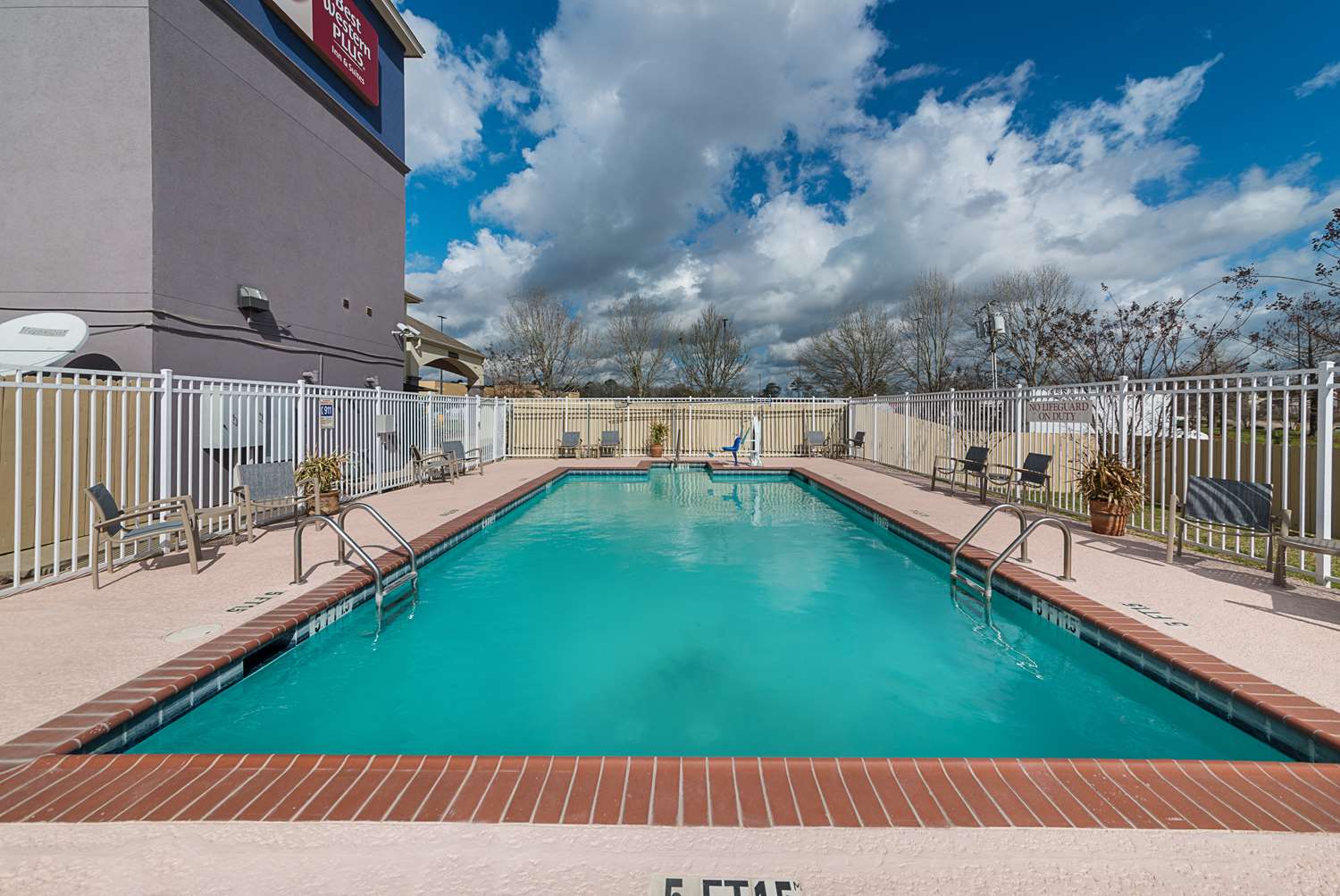 Best Western Plus DeRidder Inn, LA - See Discounts