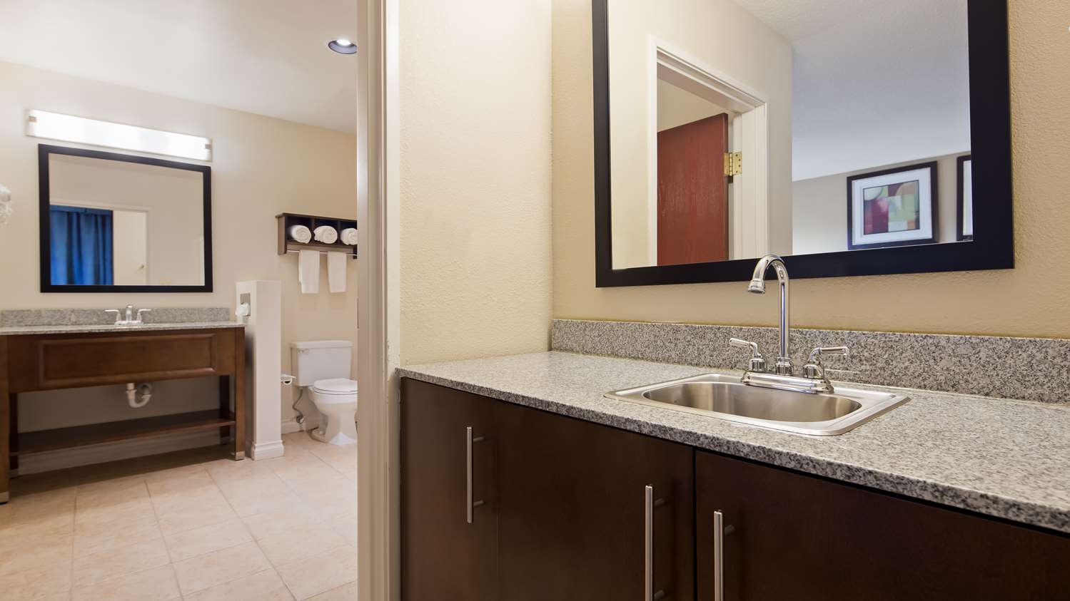 Best Western Blue Water Bridge Hotel Port Huron - I-69 & I-94, Exit 274 ...