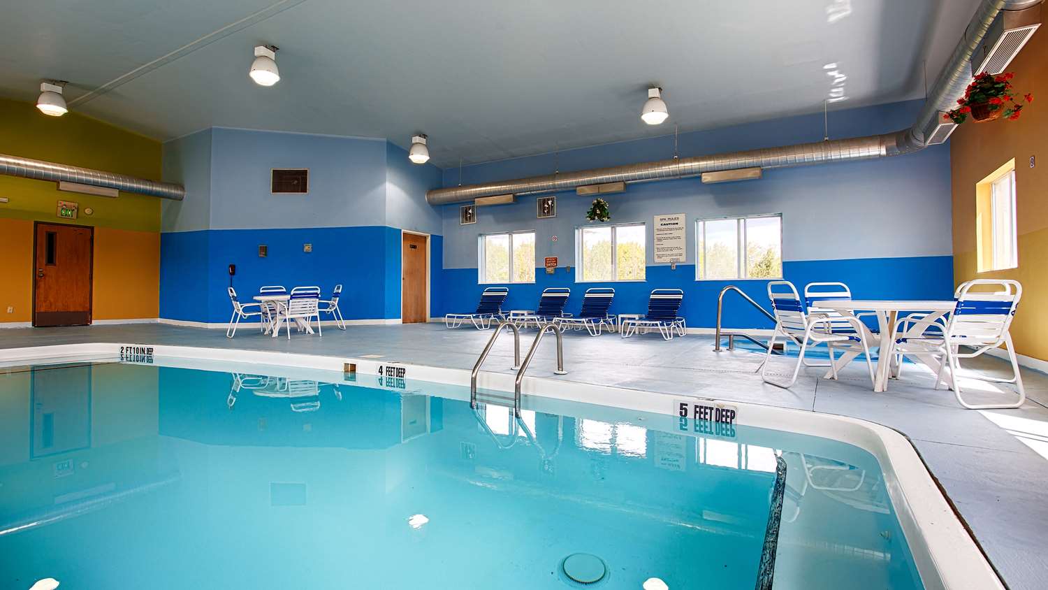 Best Western New Baltimore Inn West Coxsackie - I-87, Exit 21B, NY ...