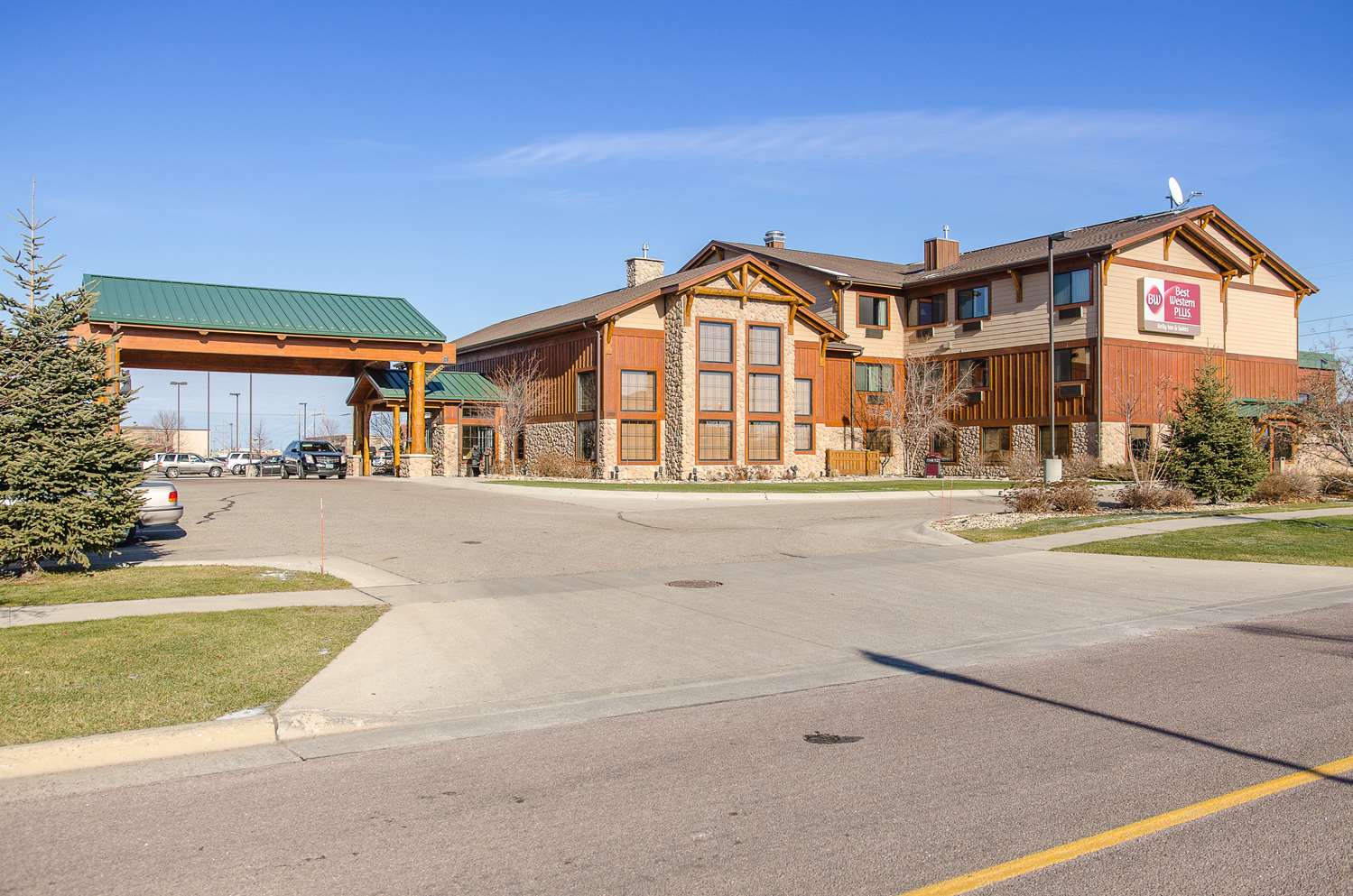 Best Western Plus Kelly Inn & Suites Fargo, ND - See Discounts