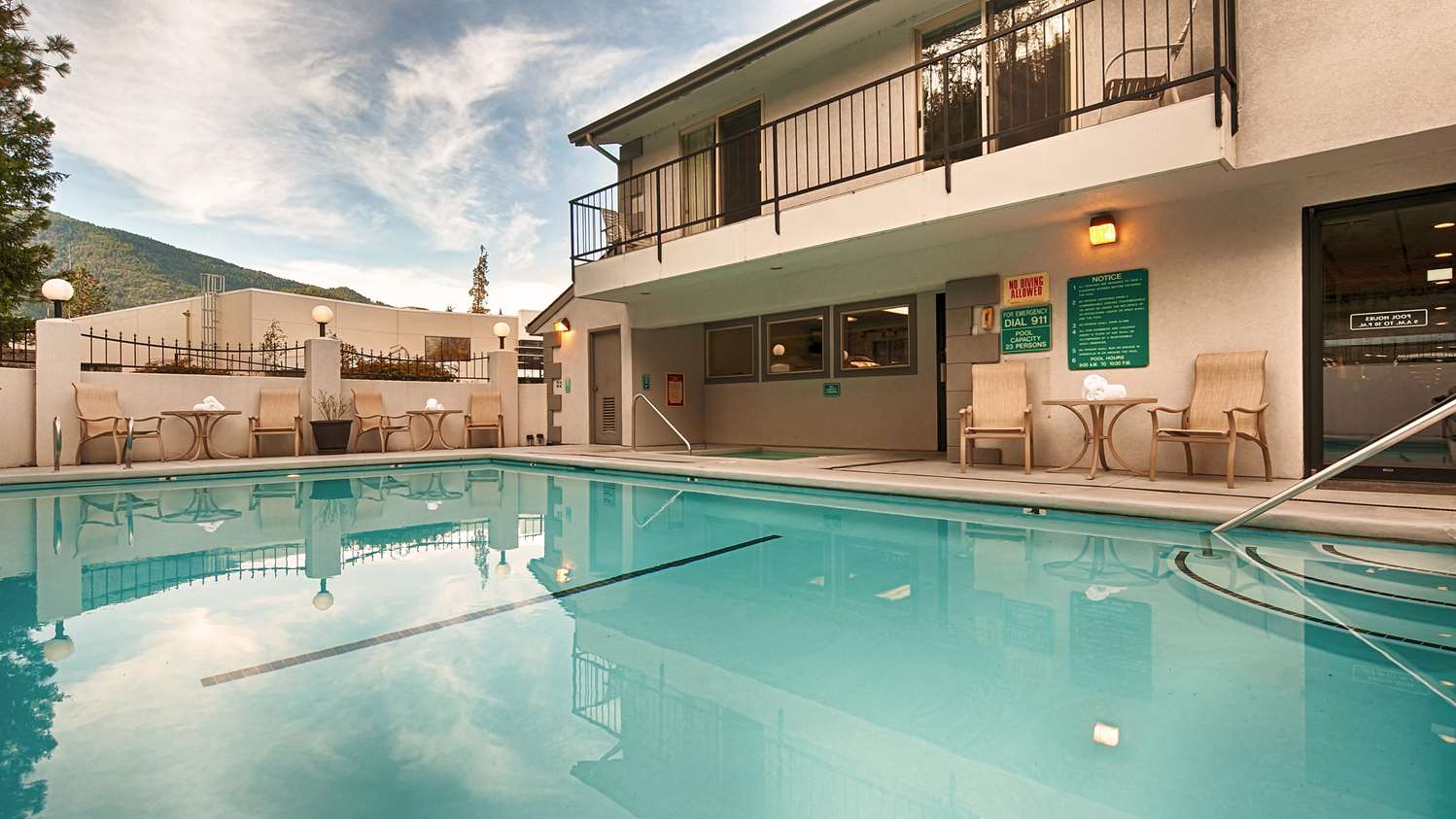 Best Western Inn At The Rogue Grants Pass Or See Discounts