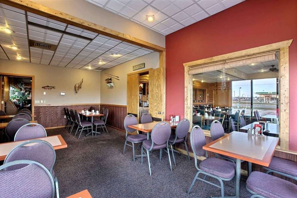 Best Western Park Oasis Inn Mauston, WI - See Discounts