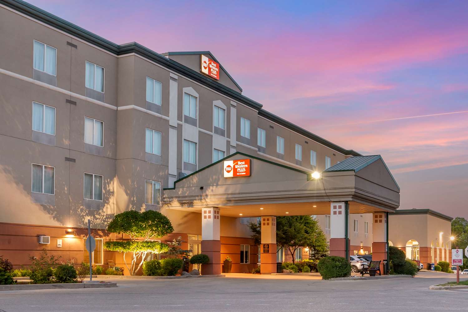 Best Western Plus Pembina Inn & Suites Winnipeg, MB - See Discounts