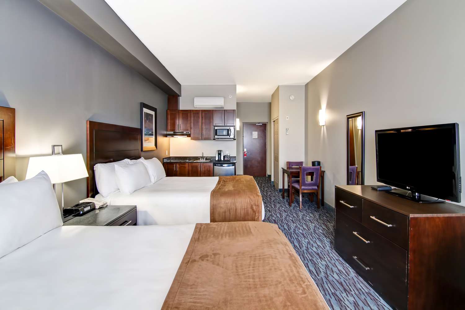 Best Western Plus Brandon Inn, MB - See Discounts