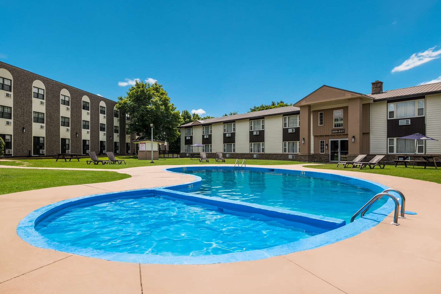 Best Western Glengarry Hotel Truro, NS - See Discounts