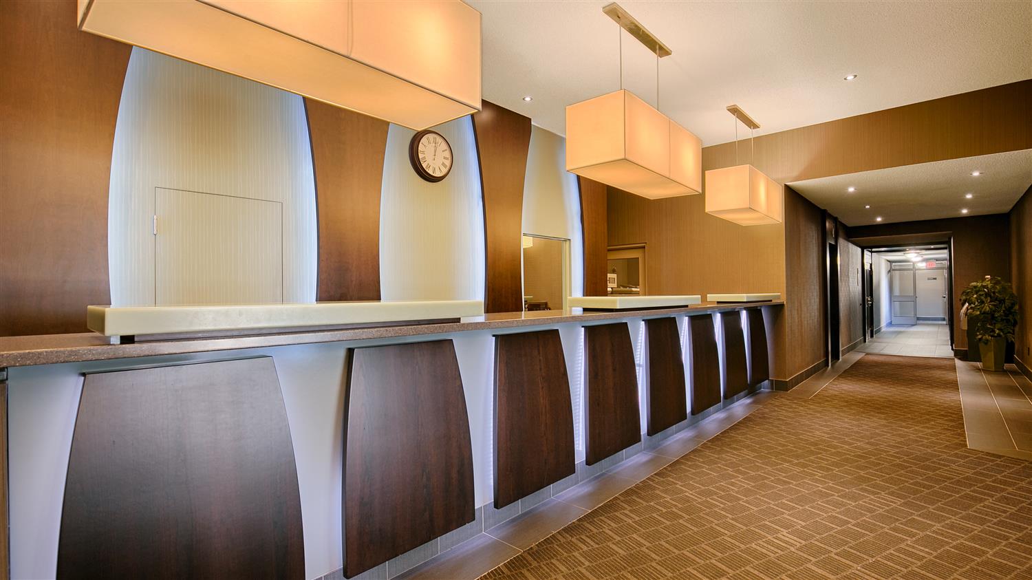 Best Western Plus Guildwood Inn Sarnia, ON - See Discounts