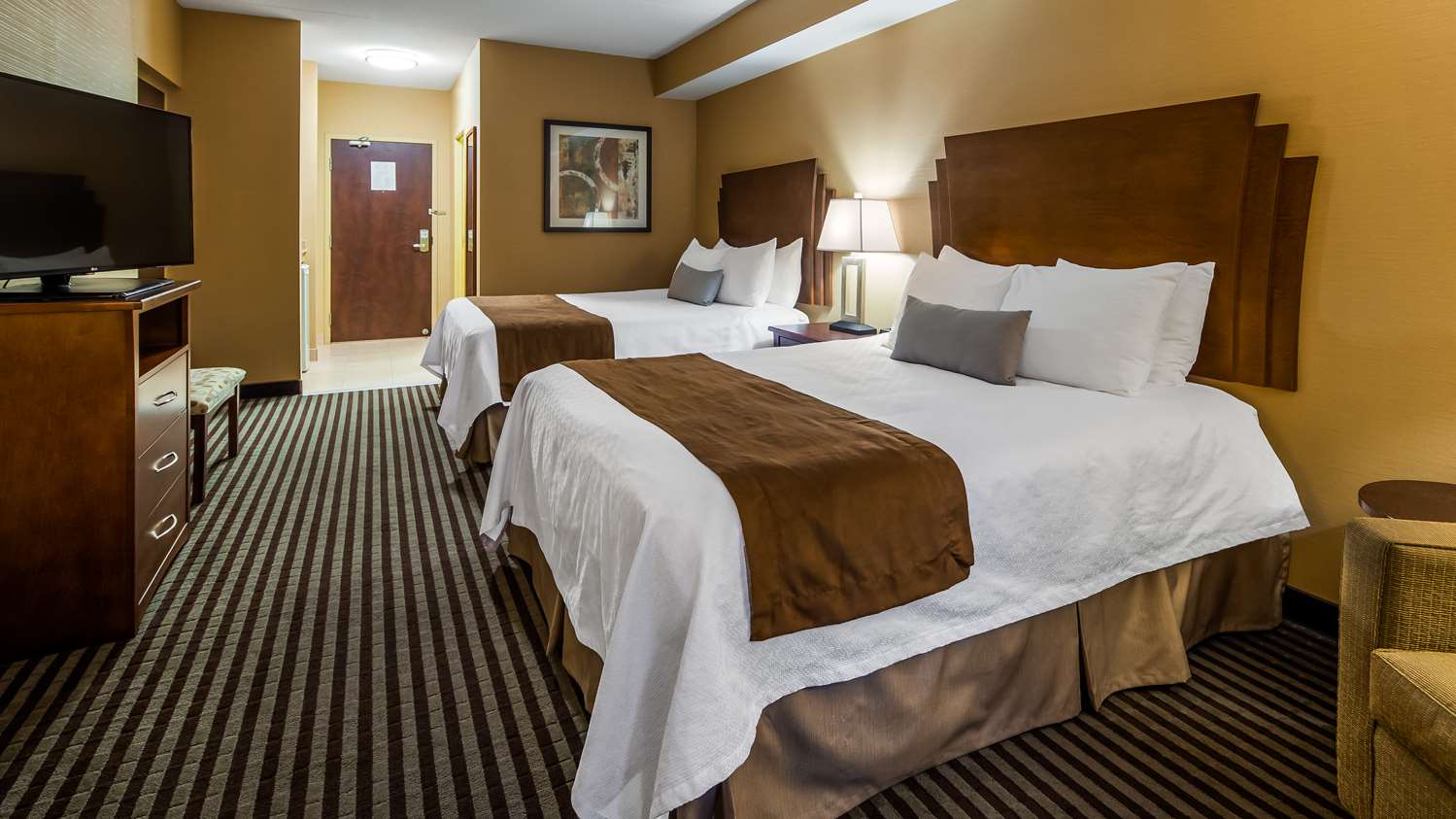 Best Western Plus Barrie Hotel, ON - See Discounts