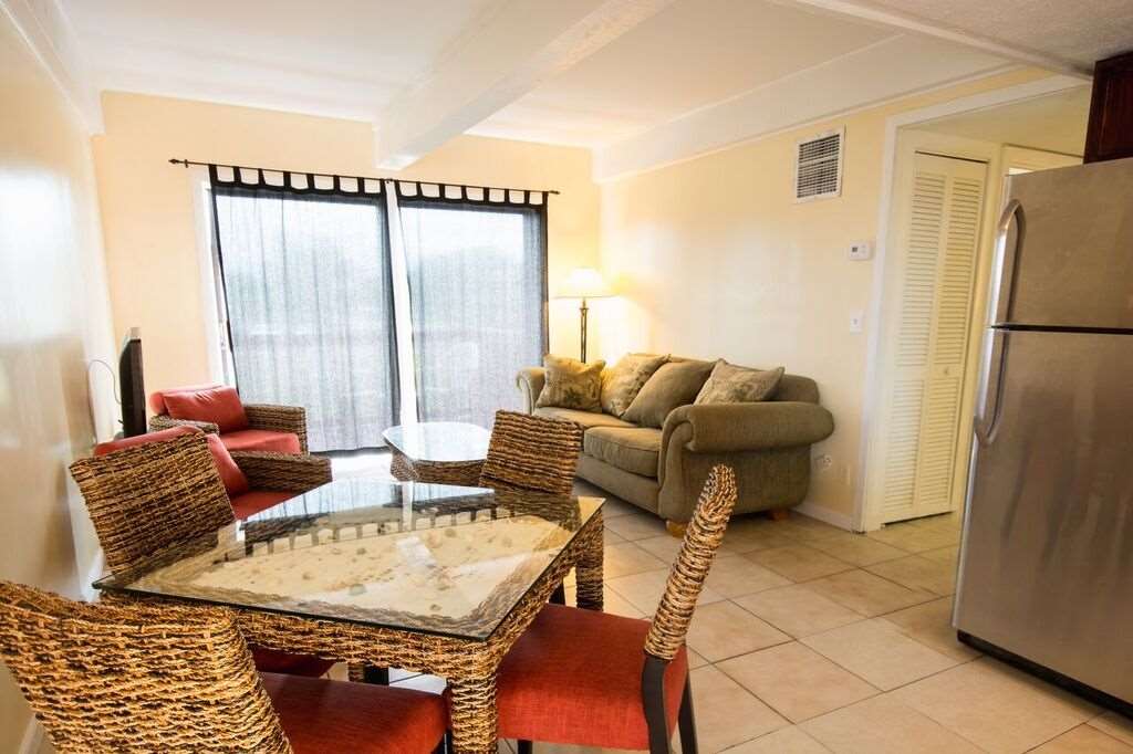 Royal Inn Beach Hotel Hutchinson Island, FL - See Discounts