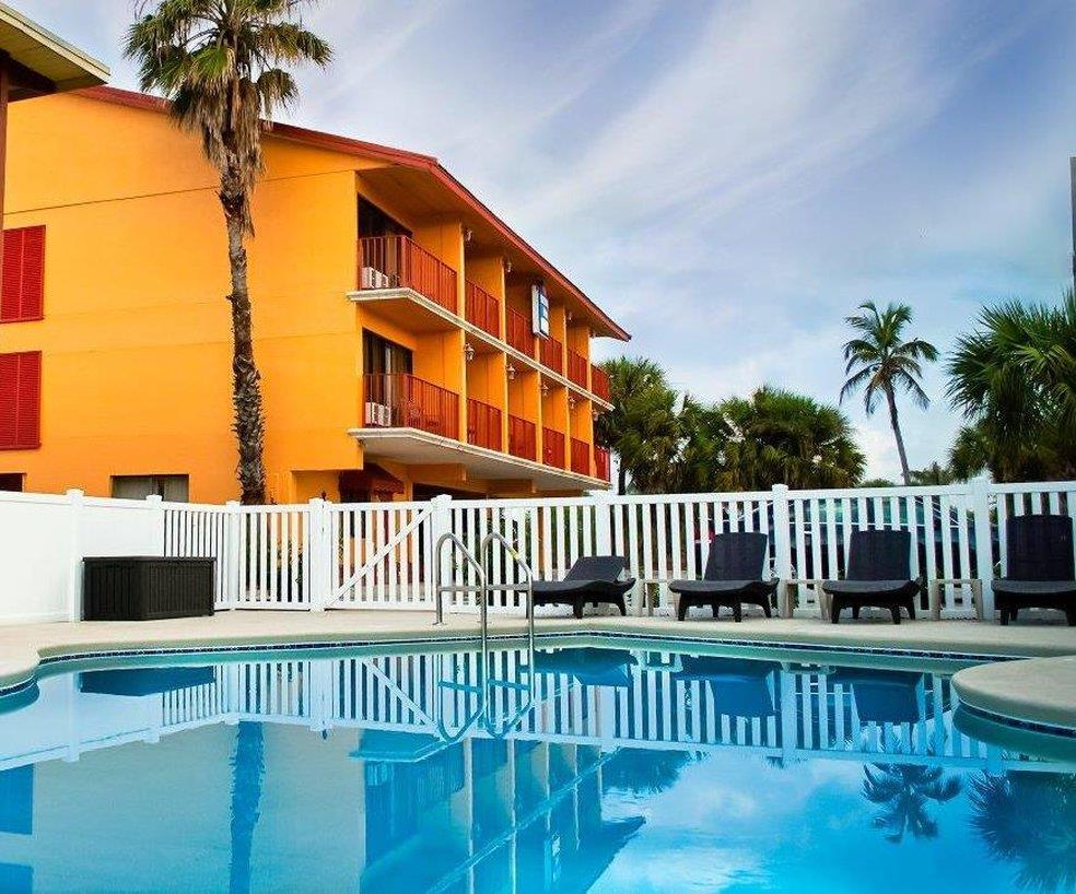 Royal Inn Beach Hotel Hutchinson Island, FL - See Discounts