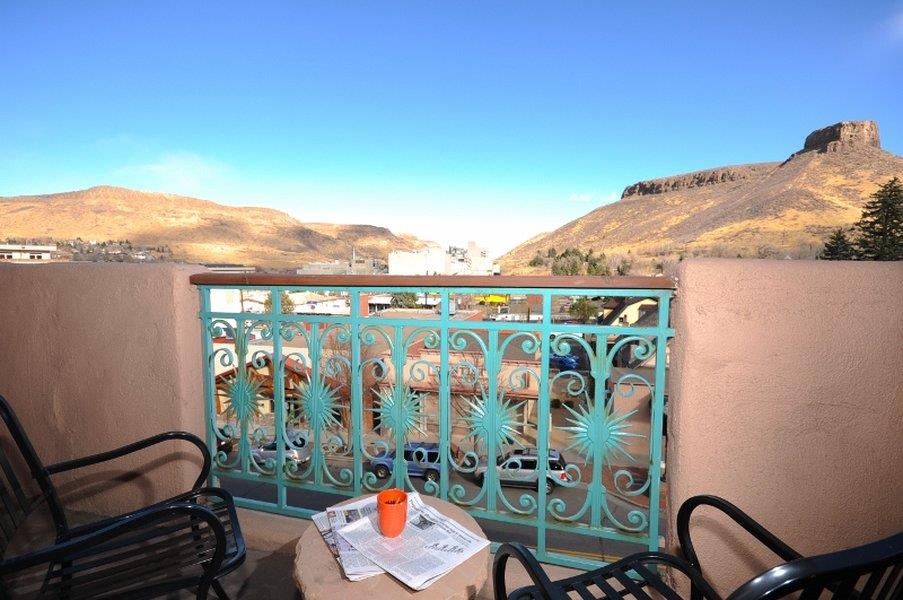 Table Mountain Inn Golden, CO - See Discounts