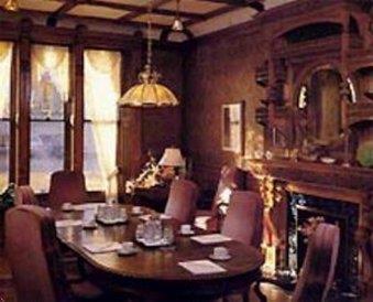 Idlewyld Inn Downtown London, ON - See Discounts