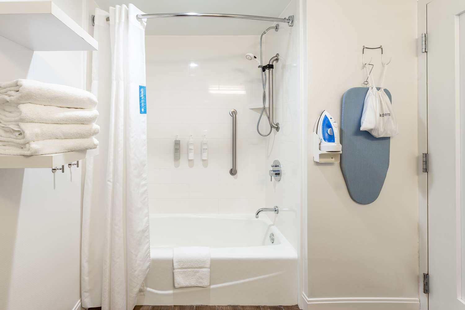 Hampton Inn Harbison Columbia - I-26, Exit 103, SC - See Discounts