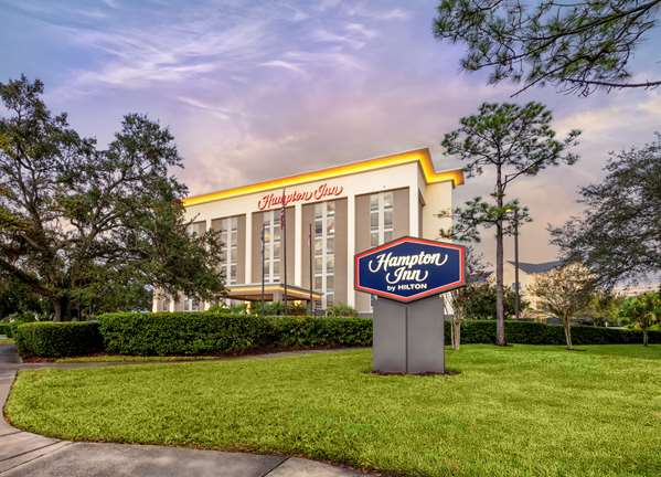 Hampton Inn Orlando-International Airport in Orlando - Trip Canvas