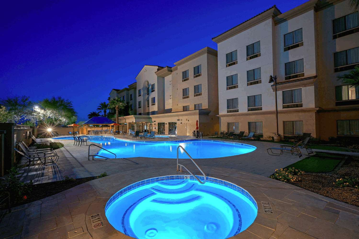 DoubleTree by Hilton Hotel Gilbert, AZ - See Discounts