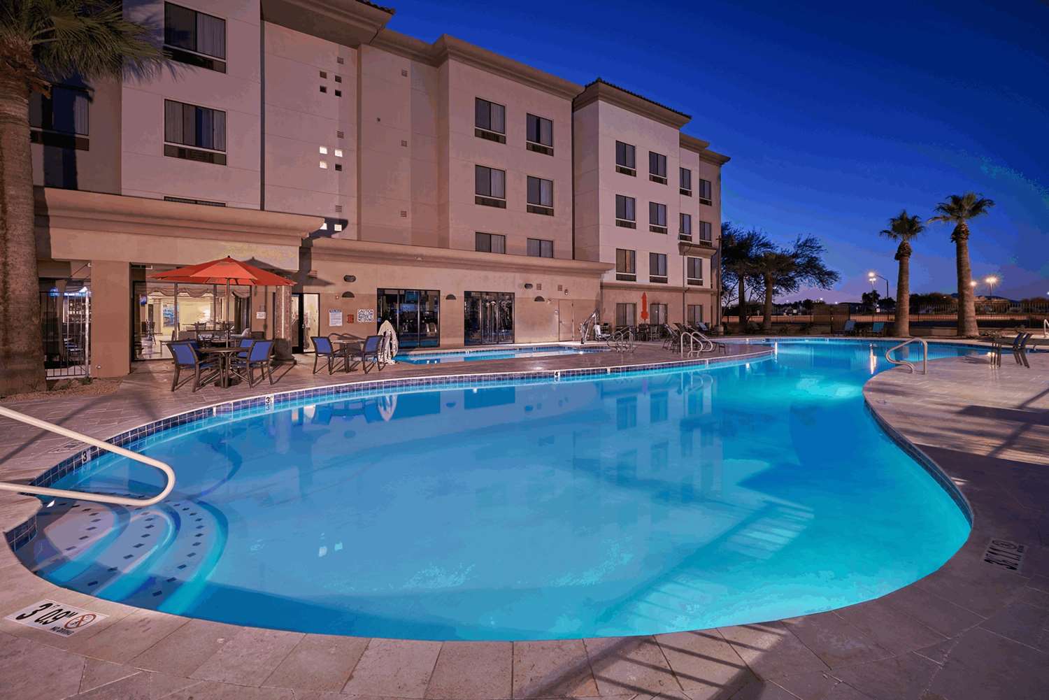 DoubleTree by Hilton Hotel Gilbert, AZ - See Discounts