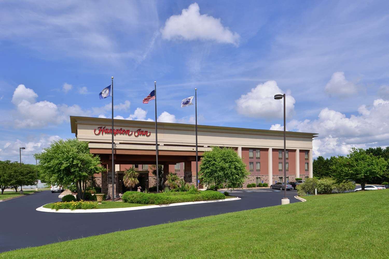 Hampton Inn South Hill - I-85, Exit 12, VA - See Discounts