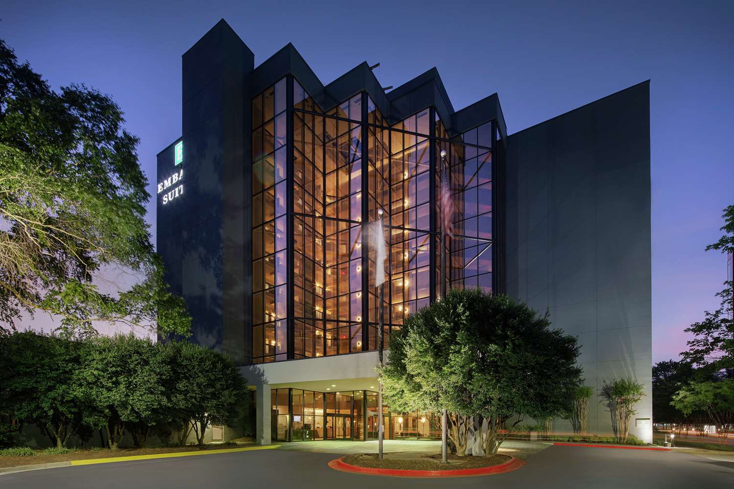 Embassy Suites Perimeter Atlanta, GA - See Discounts