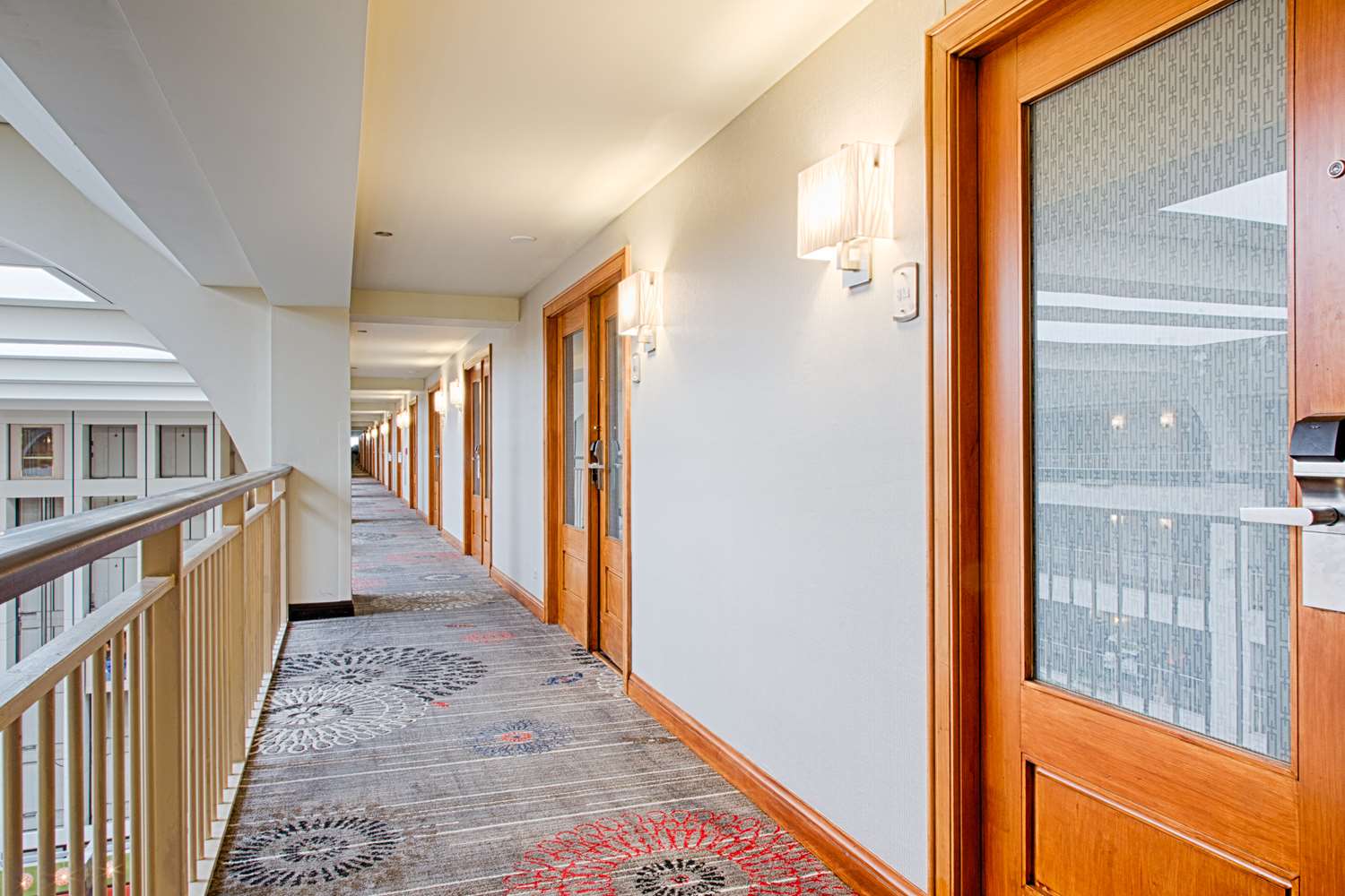 Embassy Suites O'Hare Airport Rosemont, IL - See Discounts