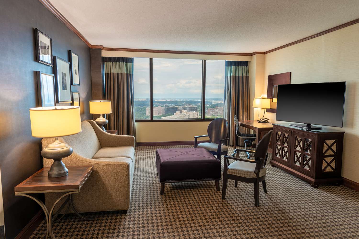 Hilton Mark Center Hotel Alexandria - I-395, Exit 4, VA - See Discounts