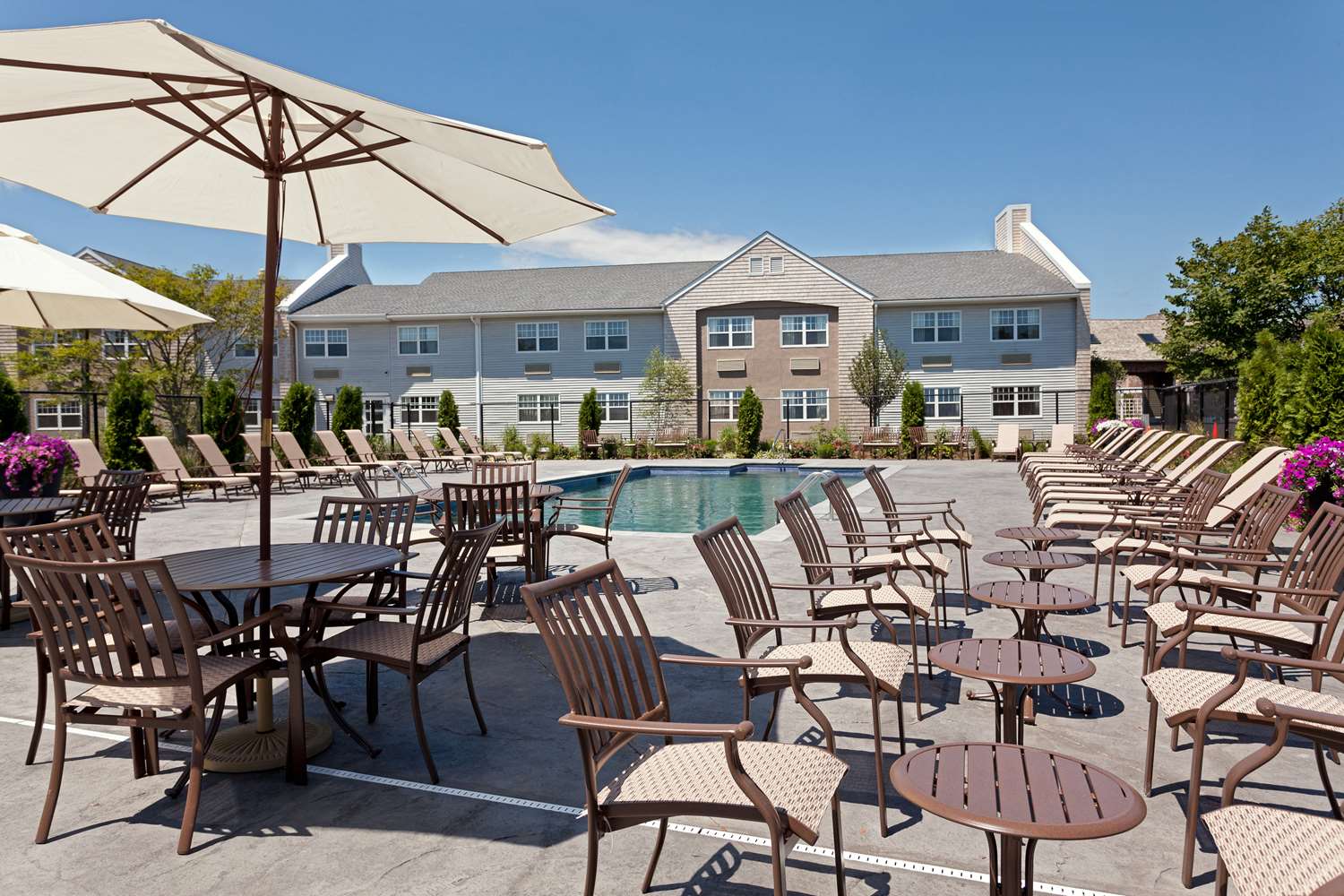 DoubleTree by Hilton Hotel Cape Cod Hyannis, MA - See Discounts