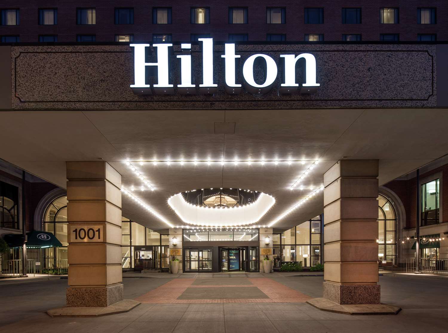 Hilton Hotel Downtown Minneapolis, MN - See Discounts