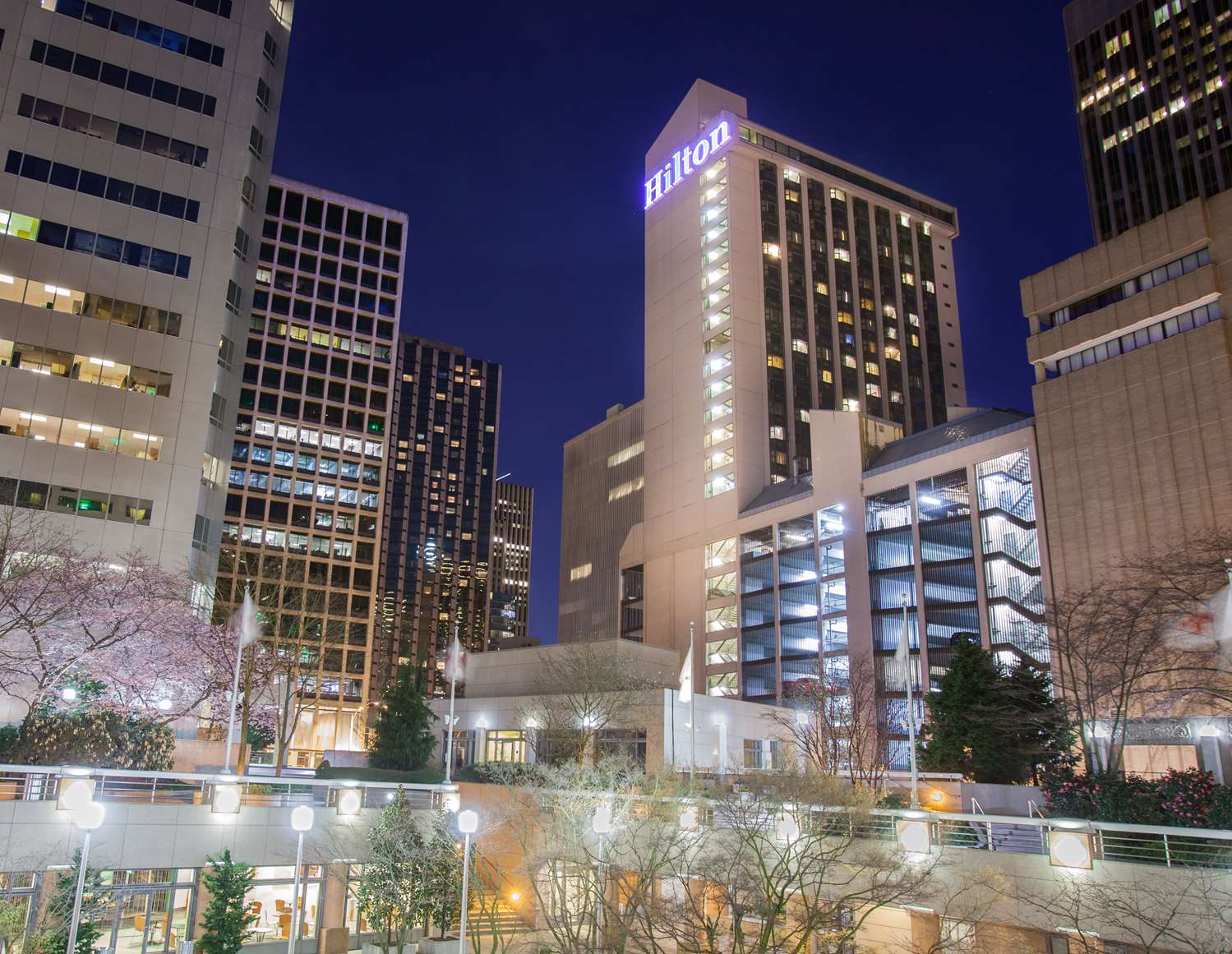 Hilton Hotel Seattle - I-5, Exits 165 & 165B, WA - See Discounts