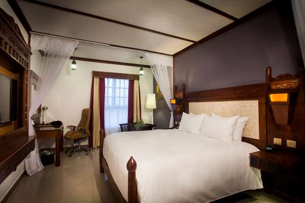 Spice Tree By Turaco in - Trip Canvas