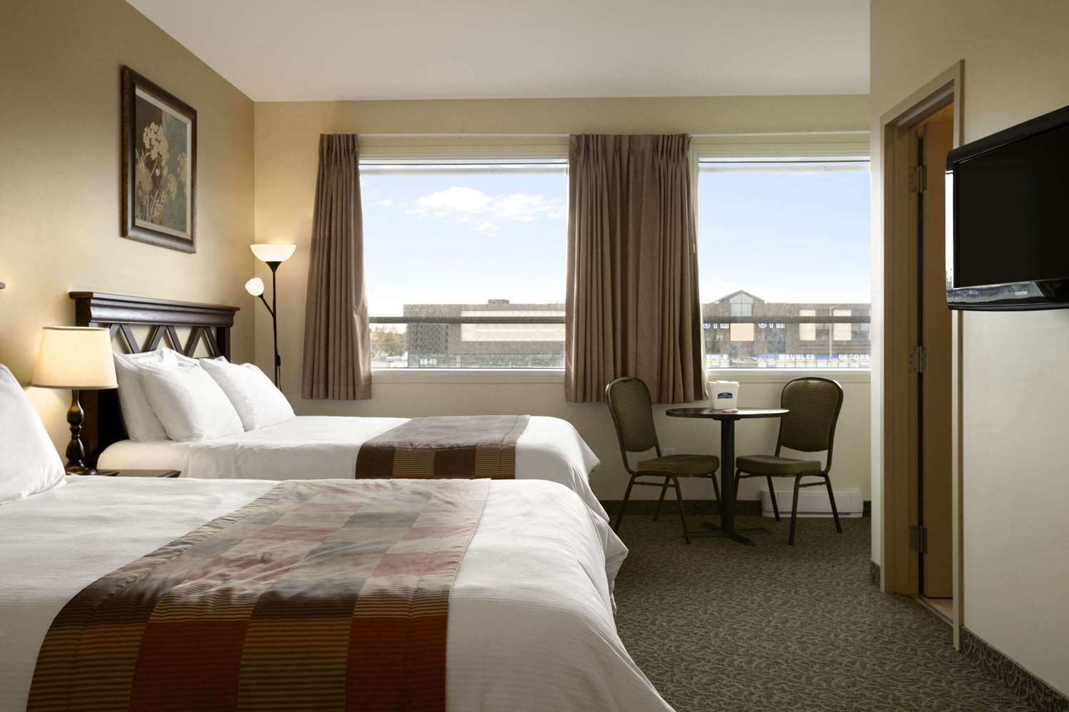 Days Inn Montreal Saint Leonard, QC - See Discounts