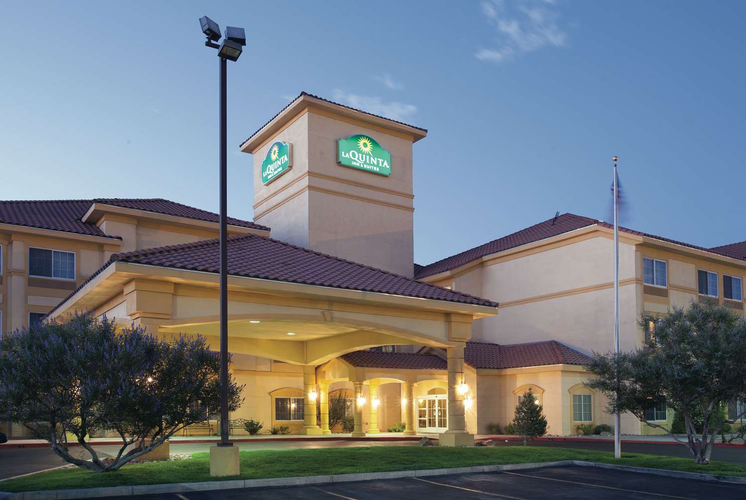 La Quinta Inn & Suites Midtown Albuquerque - I-40, Exit 159A & 159D, NM ...