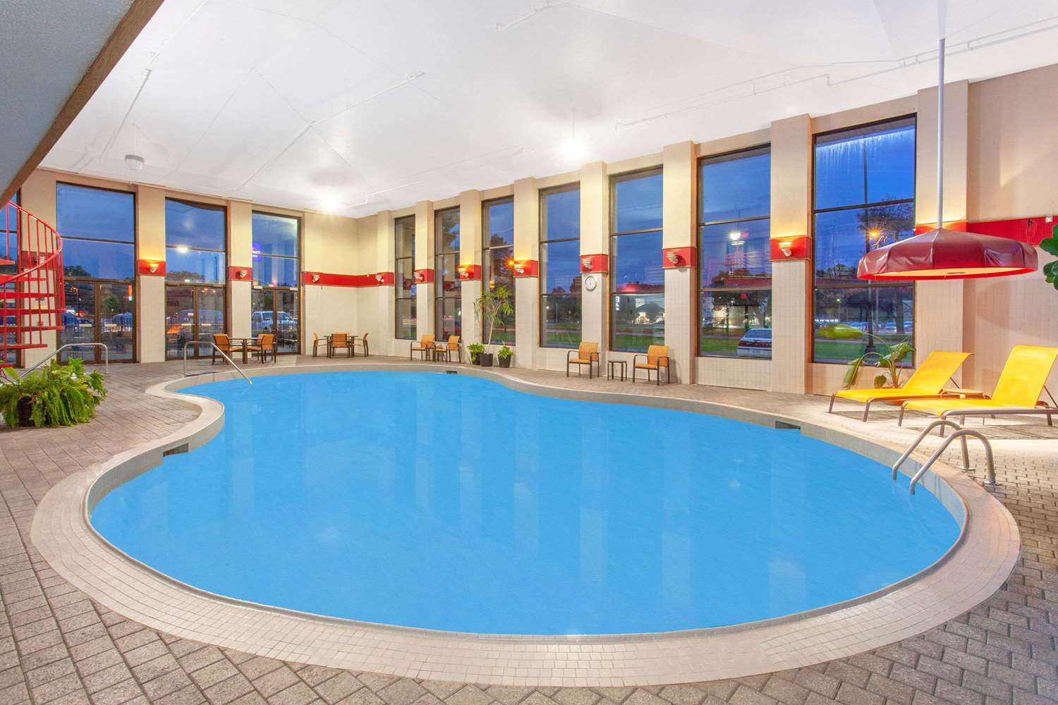 Baymont Inn & Suites Grand Haven, MI - See Discounts