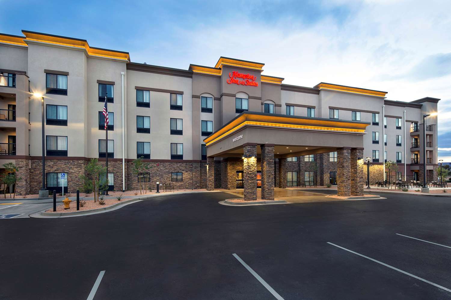 Hampton Inn & Suites Page, AZ - See Discounts