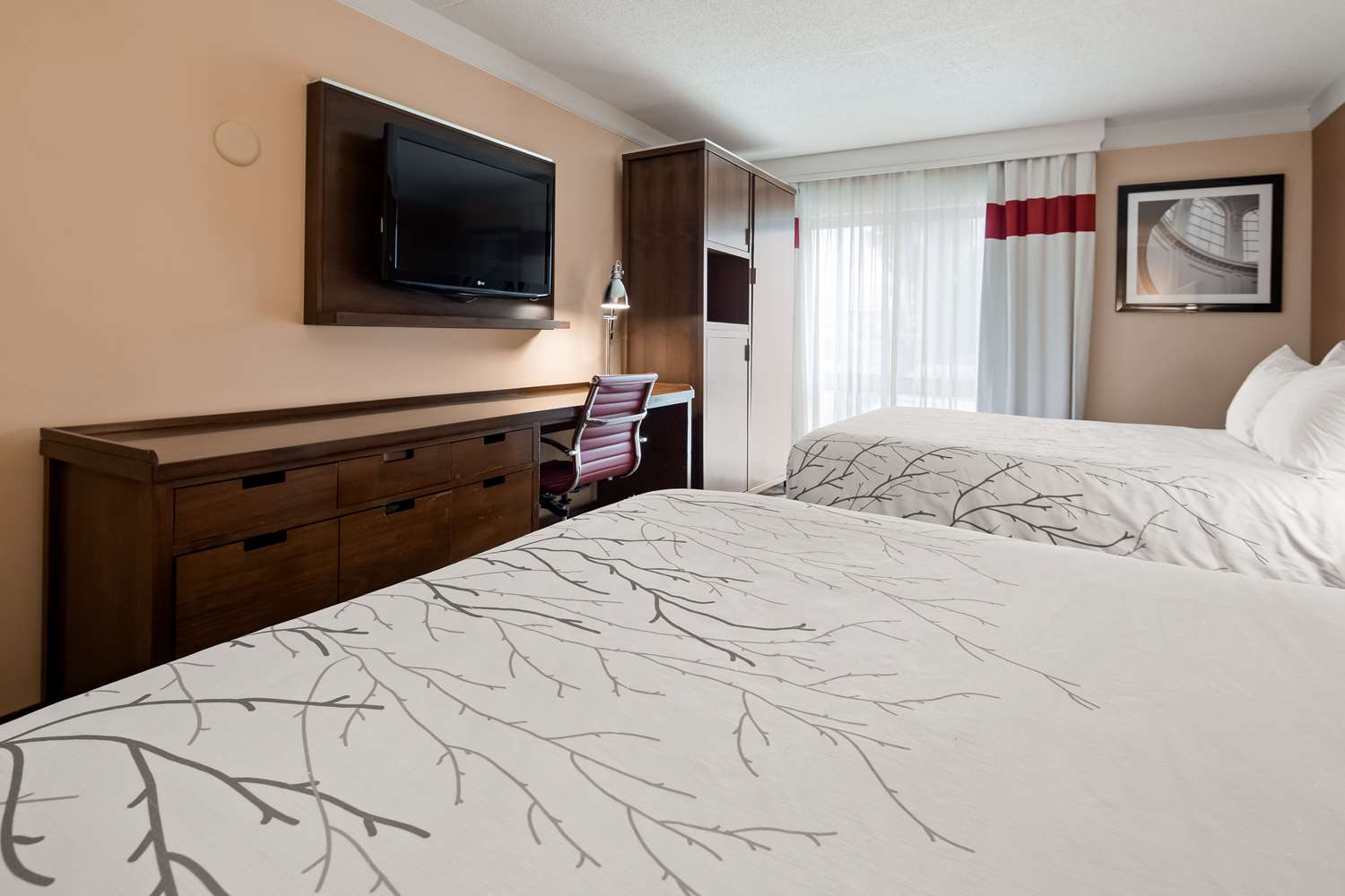 Best Western Plus Waterloo Hotel, ON - See Discounts