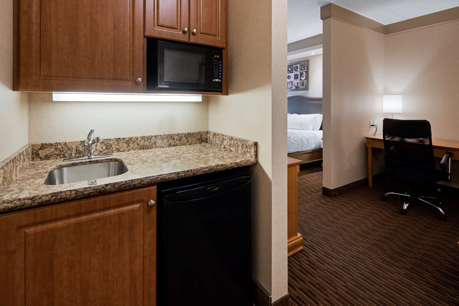 Best Western Plus Waterloo Hotel, ON - See Discounts