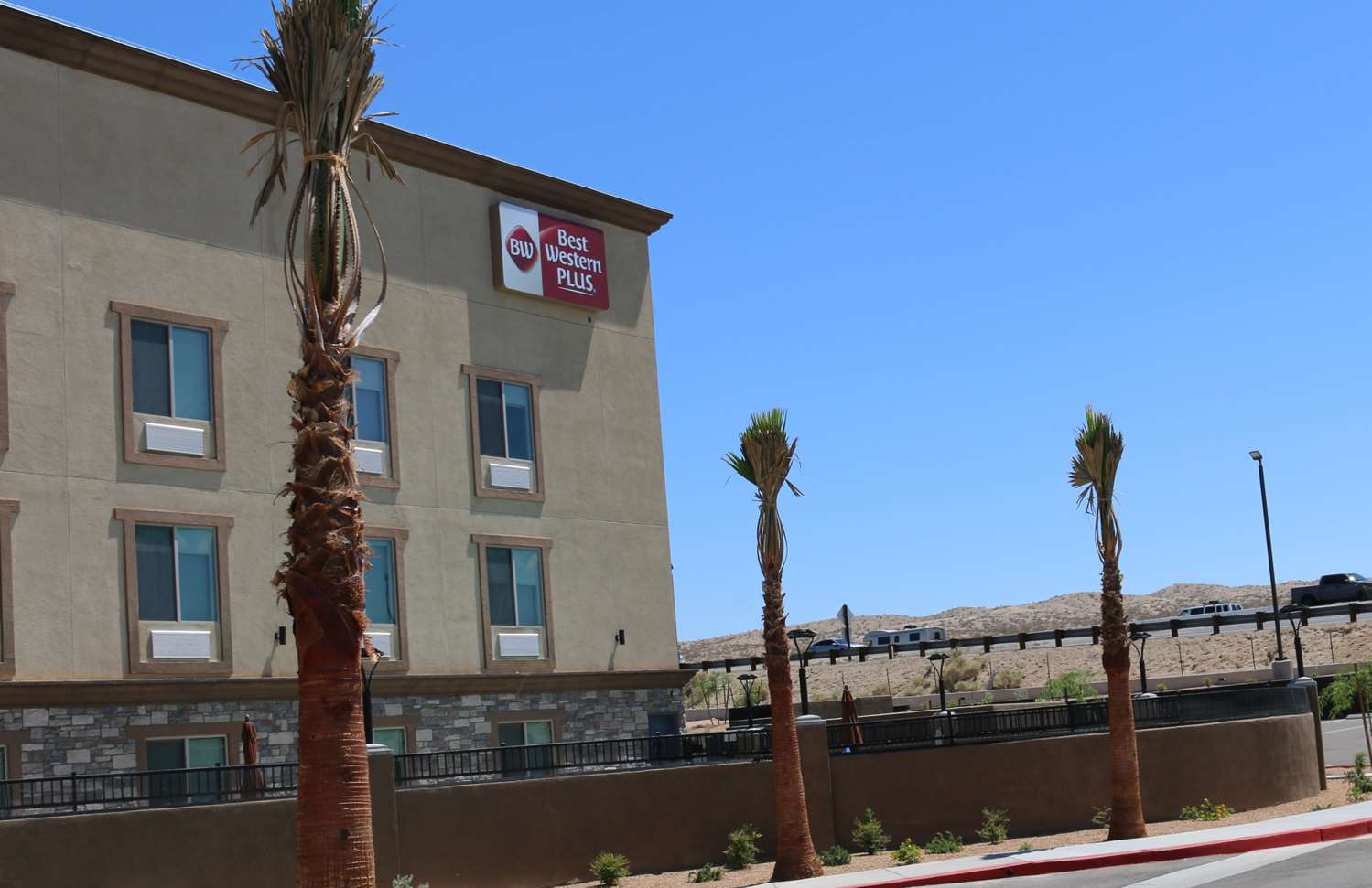 Best Western Plus New Barstow Inn & Suites, CA - See Discounts
