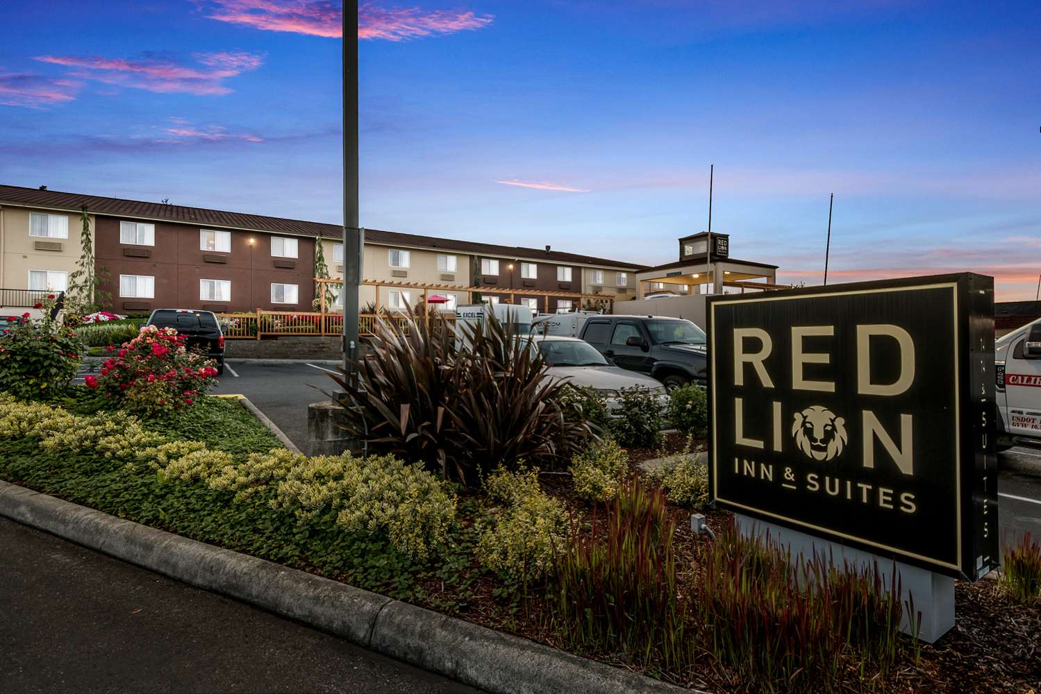 Red Lion Inn & Suites Sequim, WA - See Discounts