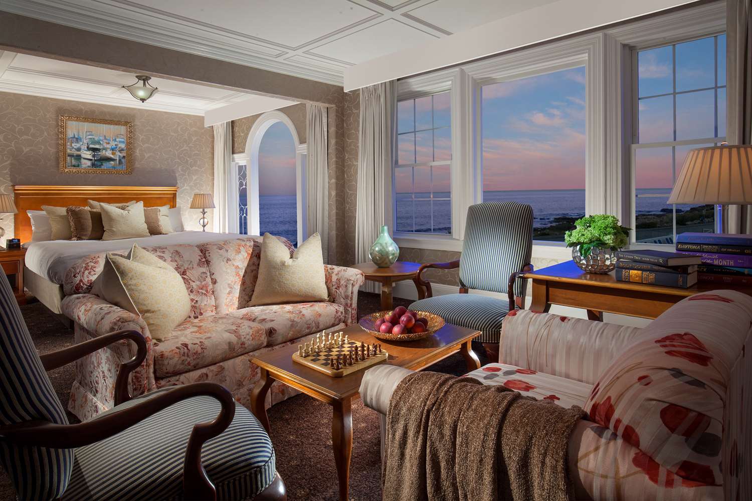 Bass Rocks Ocean Inn Gloucester, MA - See Discounts