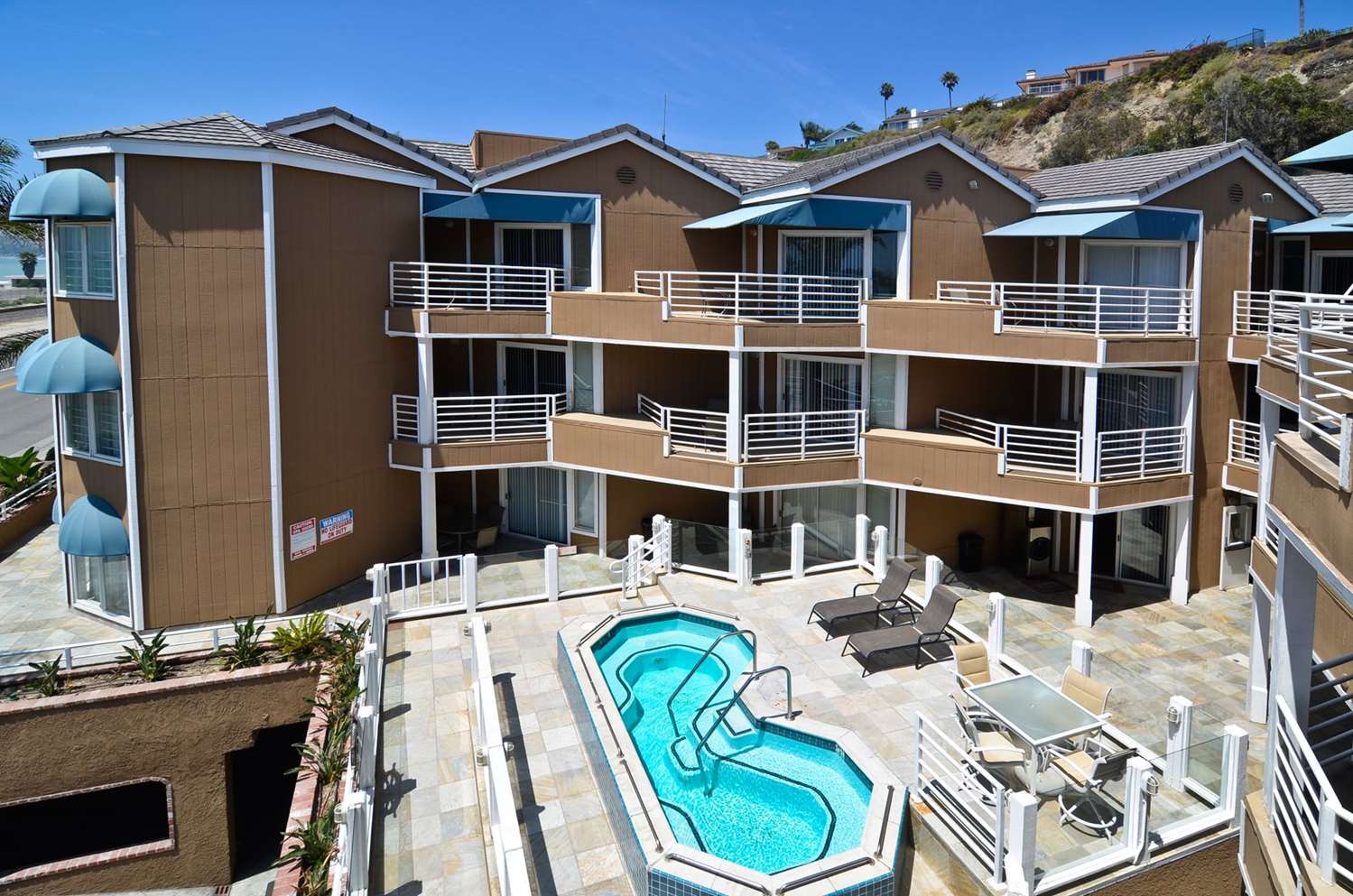 Beachfront Inn & Suites Capistrano Beach, CA - See Discounts