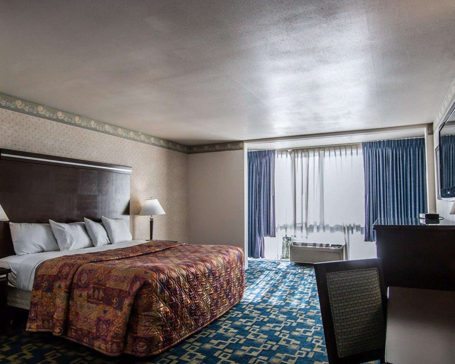 Rodeway Inn Oceanside - I-5, Exits 54A & 54B, CA - See Discounts