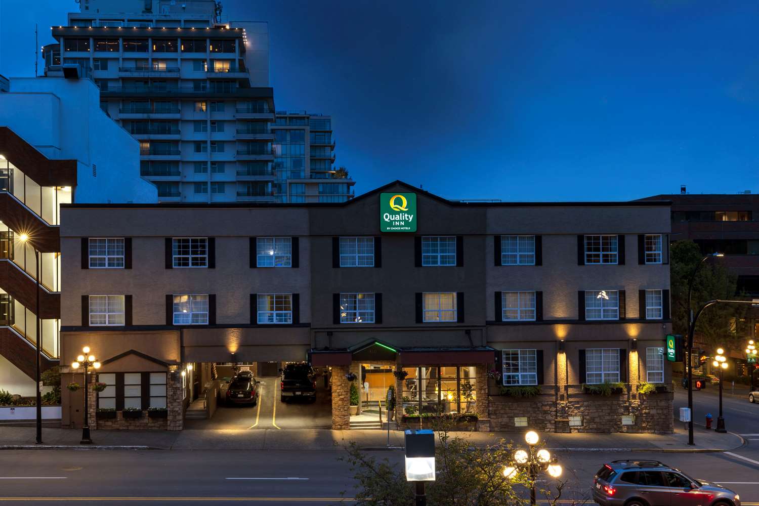 Quality Inn Downtown Victoria, BC - See Discounts