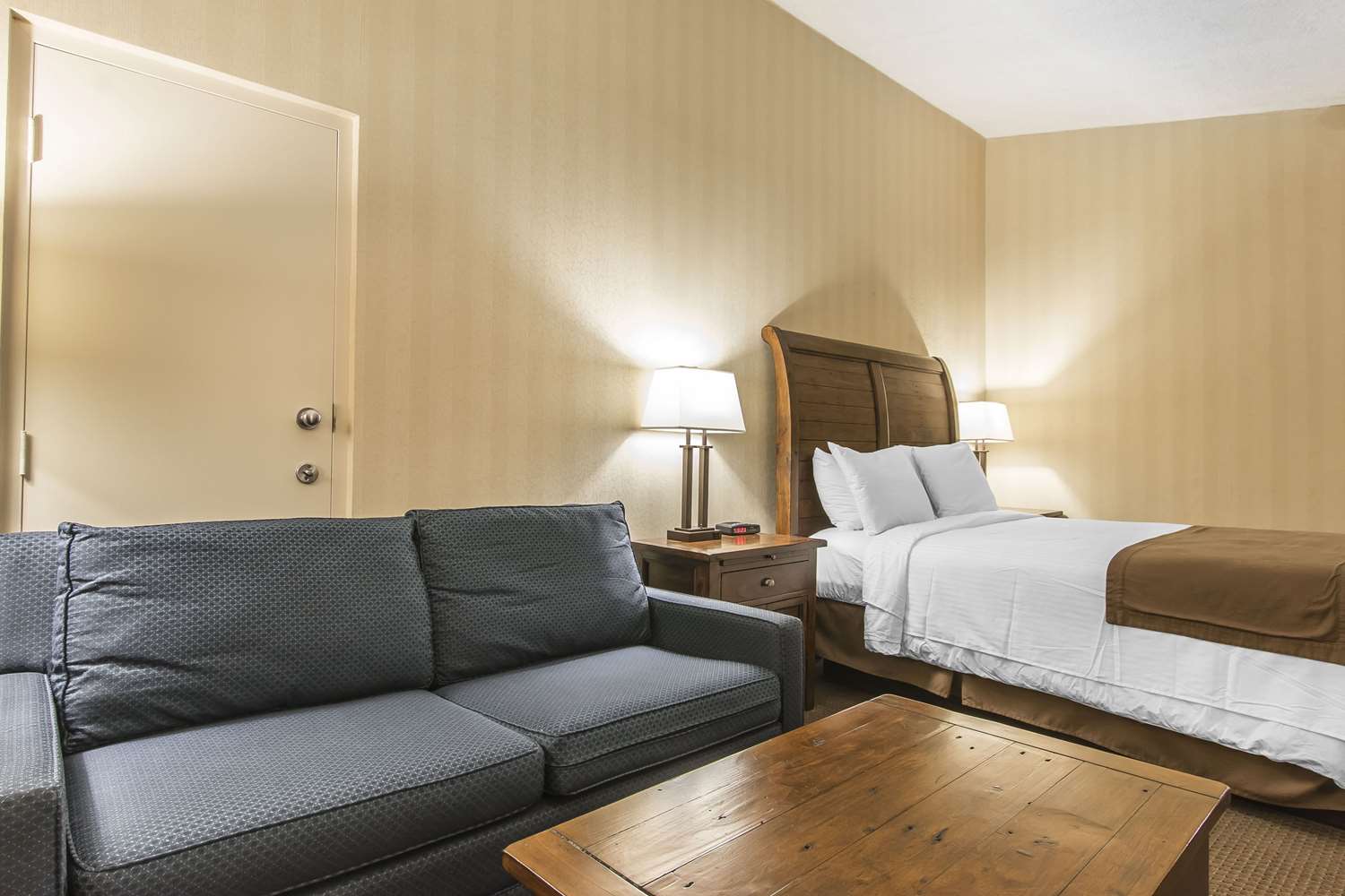 Hidden Valley Resort Huntsville, ON - See Discounts