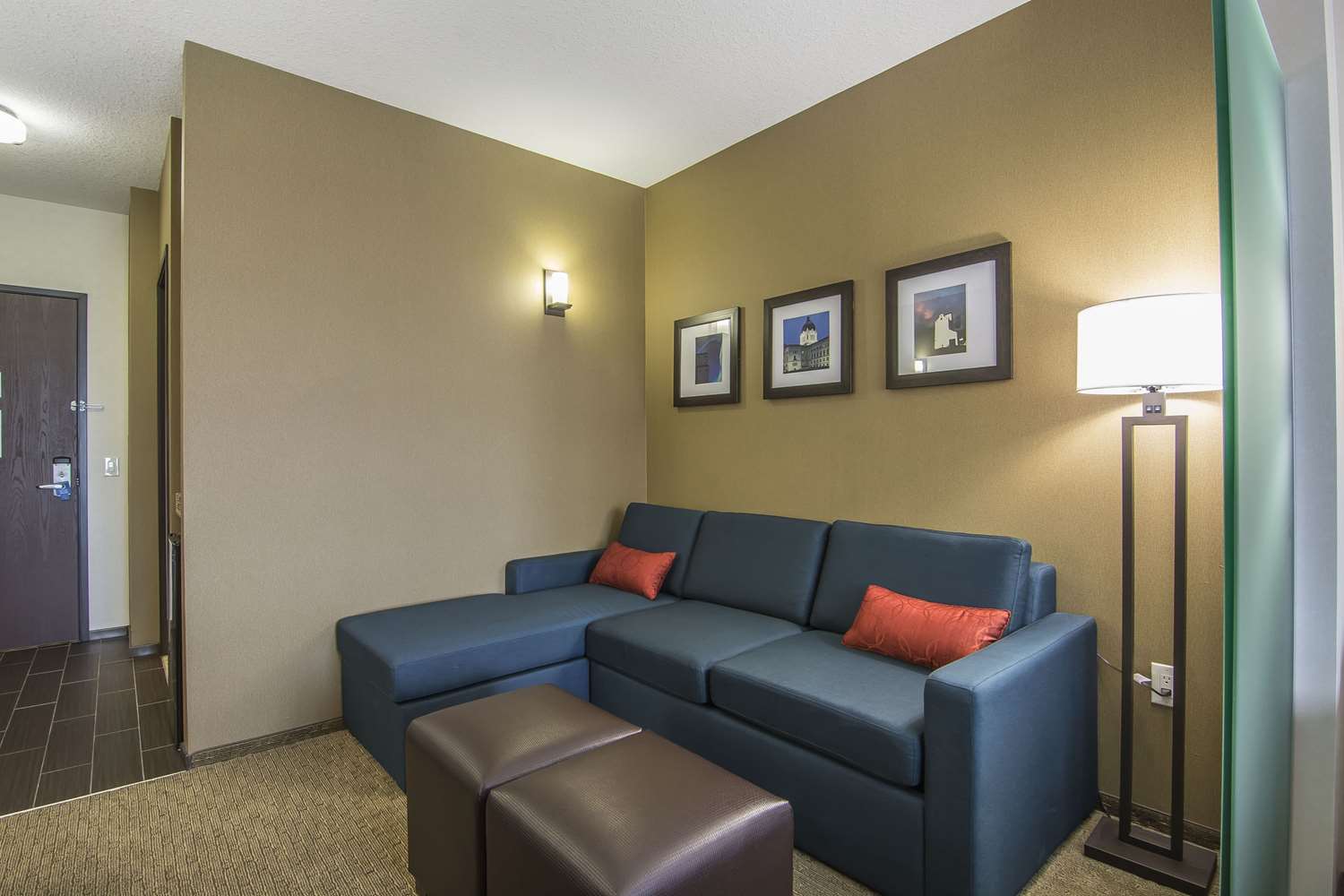 Comfort Suites Regina, SK - See Discounts