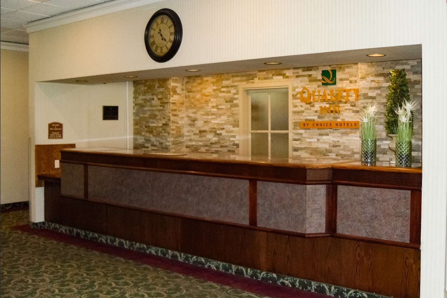 Quality Inn Owen Sound, ON - See Discounts