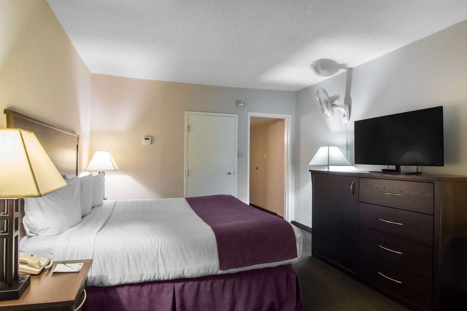Quality Inn & Suites Yellowknife, NT - See Discounts