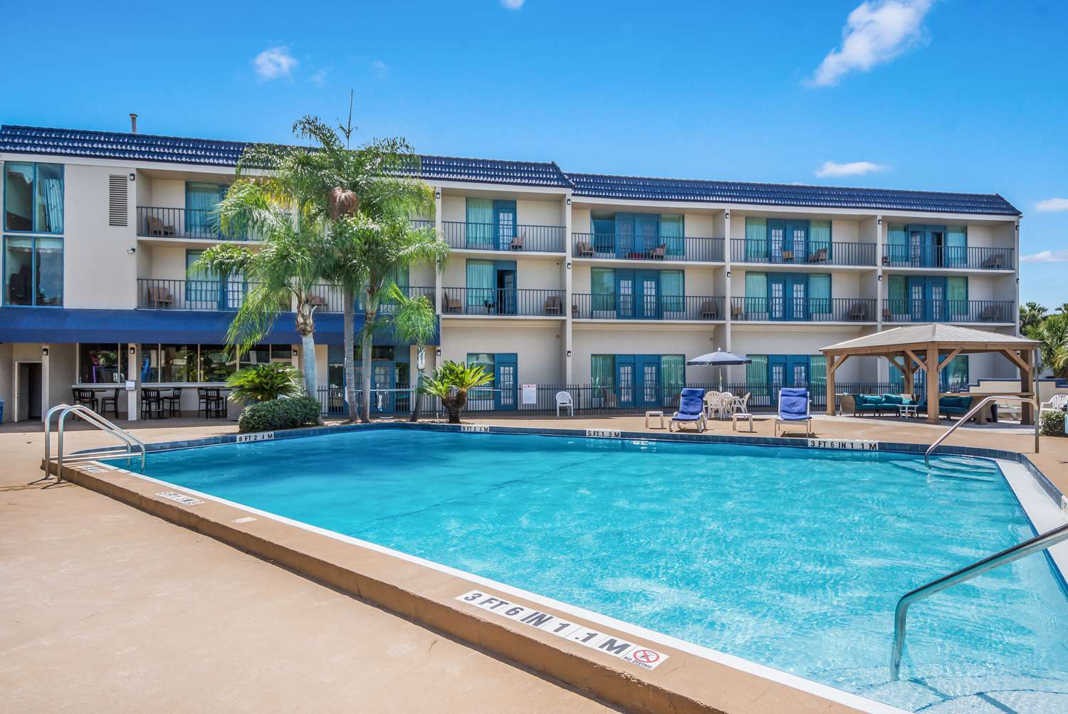 Clarion Inn & Suites Clearwater, FL - See Discounts