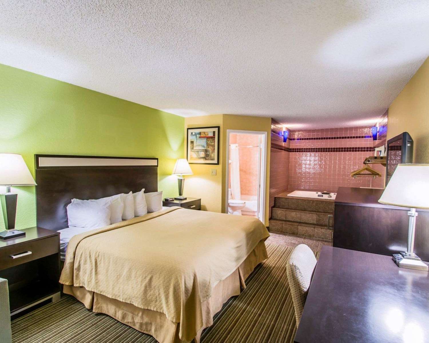 Quality Inn University Gainesville, FL - See Discounts