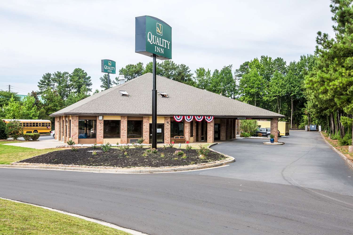 Quality Inn Stockbridge - I-75, Exit 224, GA - See Discounts