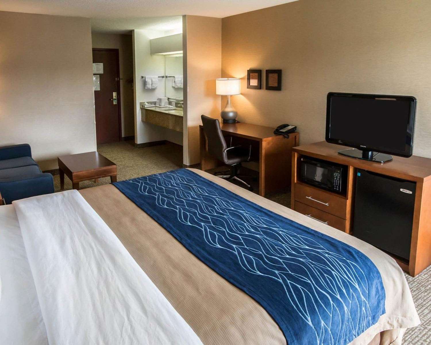 Comfort Inn Crystal Lake, IL - See Discounts