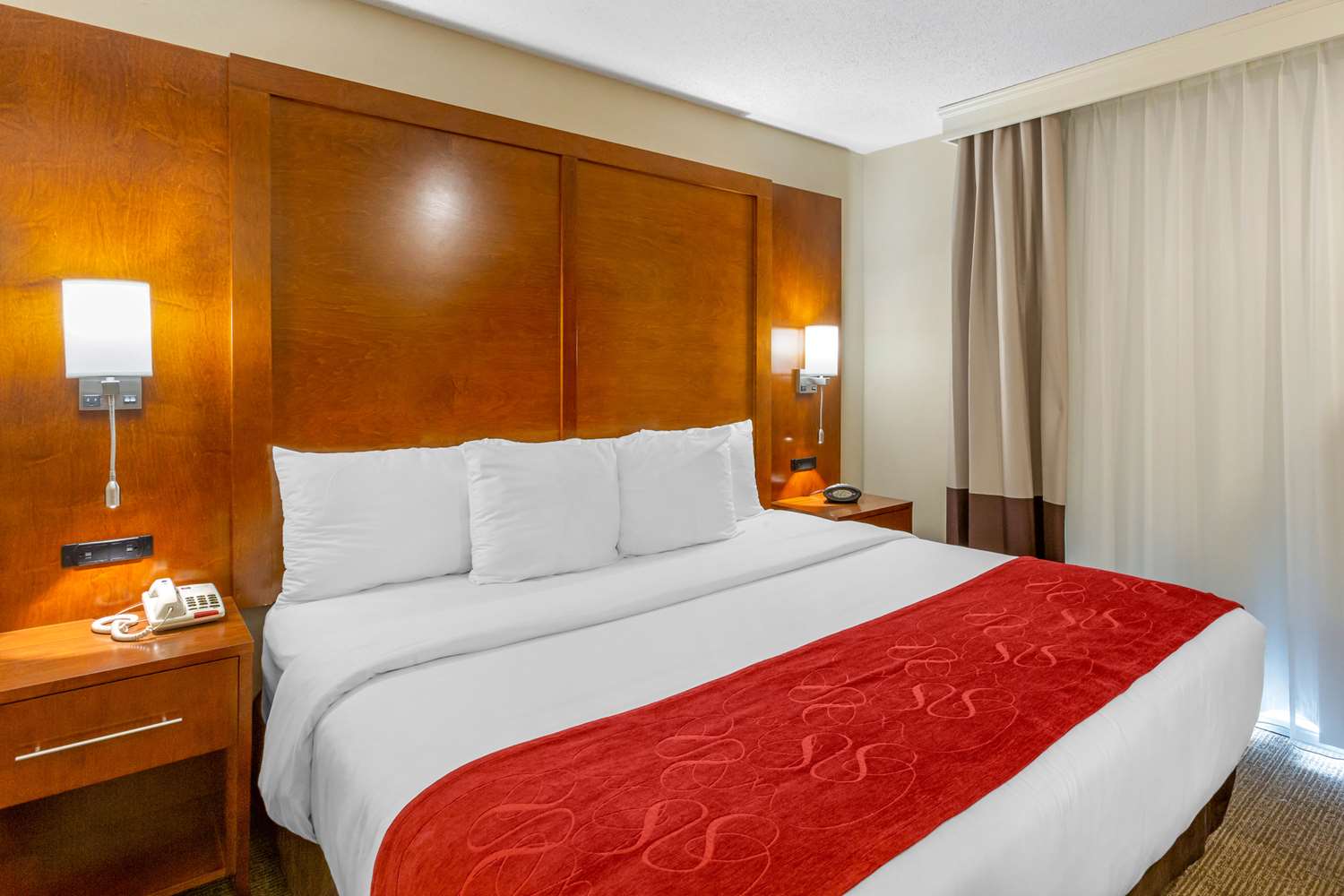 Comfort Suites Oakbrook Terrace, IL - See Discounts