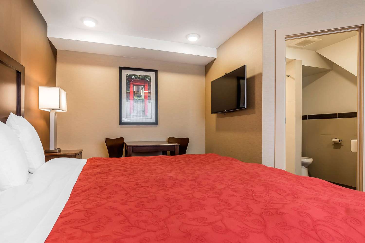 Rodeway Inn Wrigley Field Chicago, IL - See Discounts